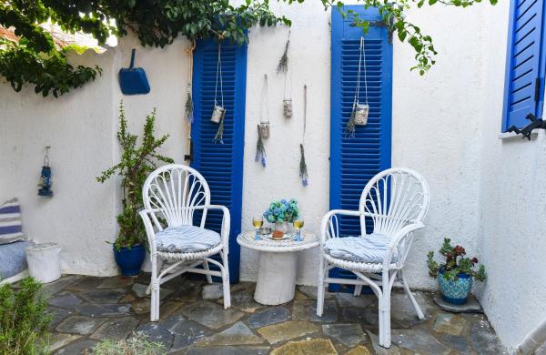 Small Traditiional Home Near The Shops And Restaurants In Korissia, Kea - Kea