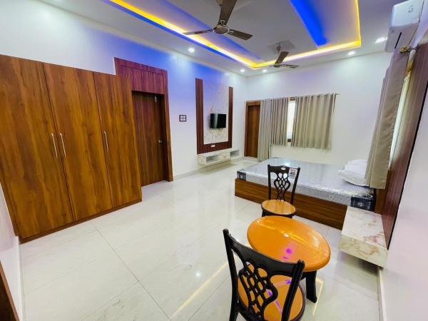 Executives Palace - India