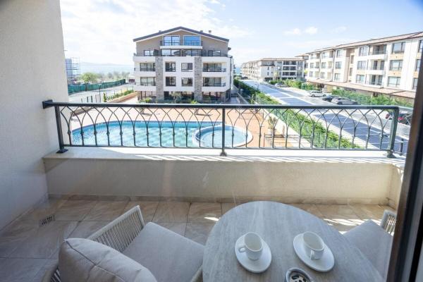 Apart Lux View - Pool - Pomorie