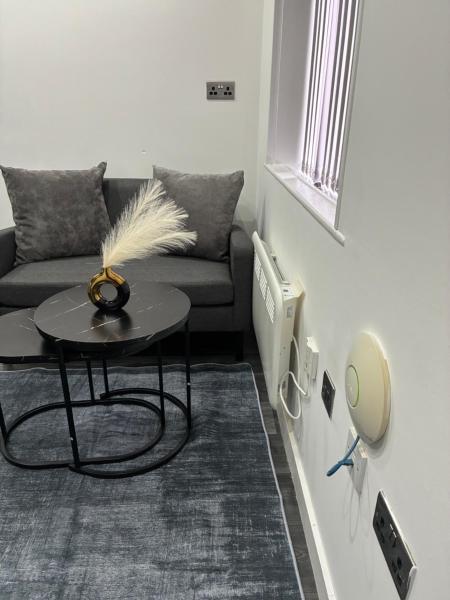 1 Bedroom Luxury Serviced Flat, Bd1 Picadilly - Bradford