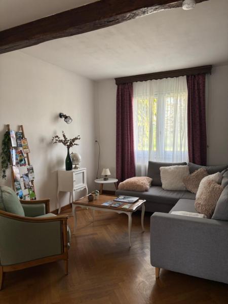 Maison Chaleureuse De Village - Location à La Chambres - Doubs