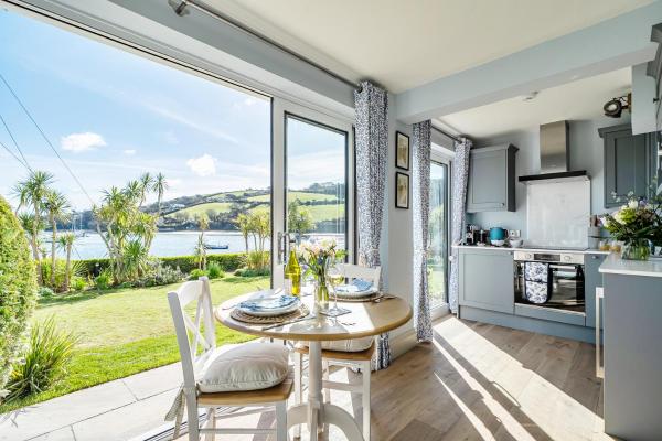 No 5 The Salcombe - Salcombe