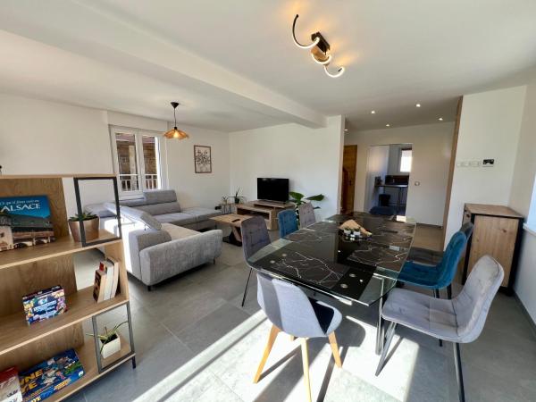 Maison Contemporaine Haut Standing - 4 Chambres, Terrasse & Espace Vert - Black Forest