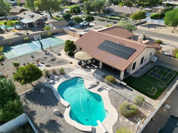 Glendale Paradise - Pool - Pickleball - Putt-putt - Sun City, AZ