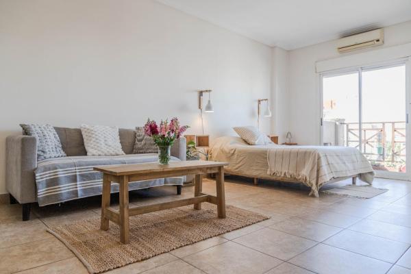 Depto En Barrio Residencial Caba - 2 Personas Con Balcón Y Parrilla - San Martin, Argentina