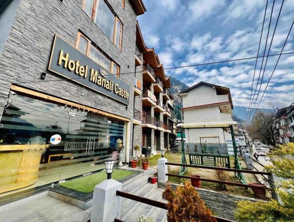 Manali Castle # Premium Rooms #Parking #Balcony & Mountain View Rooms #Family Rooms #Lawn #Near Mall Road - Manali