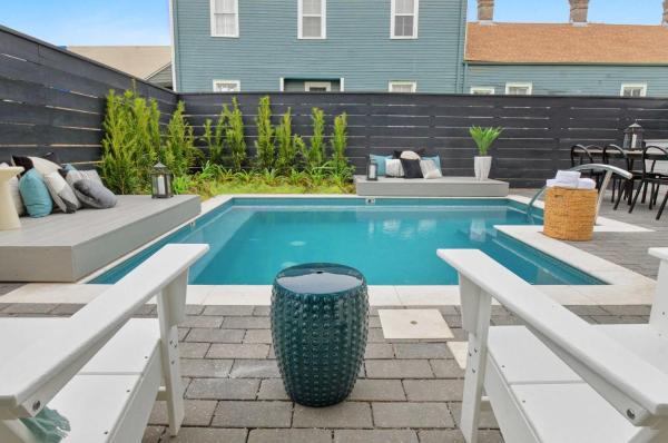 14br Downtown Combo & Shared Seasonal Pool - New Orleans, LA