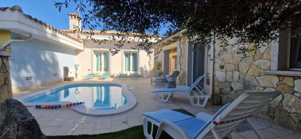 Casa Sinzias Con Piscina 9 Posti Letto - Castiadas