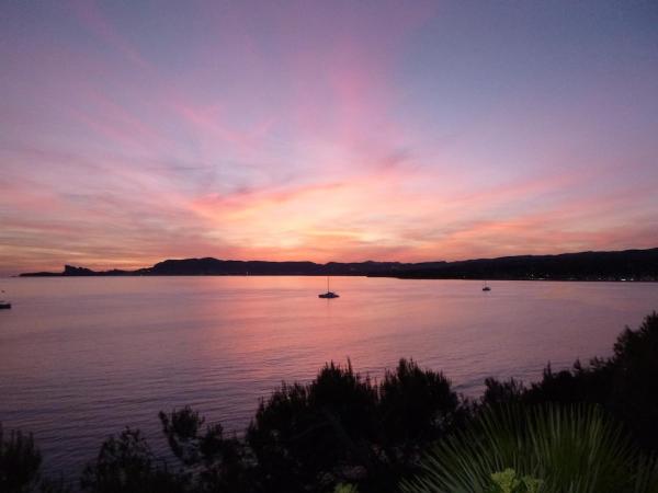 1-bedroom Waterfront Apartment With Balcony And Direct Beach Access - Saint-Cyr-sur-Mer