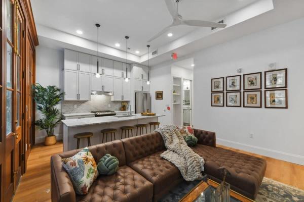 Posh Cbd Hotel Suite With Private Courtyard - La Nouvelle-Orléans, LA