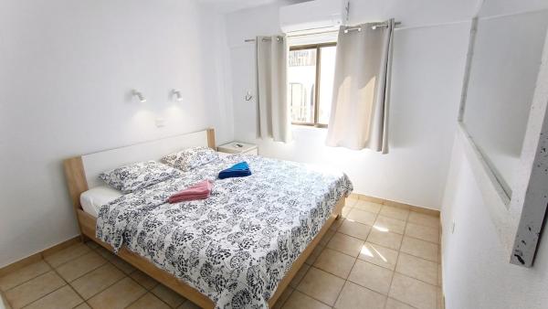 Renovated 2 Br - Seep 7 - City Center - Balcony - Free Parking - Ayia Napa