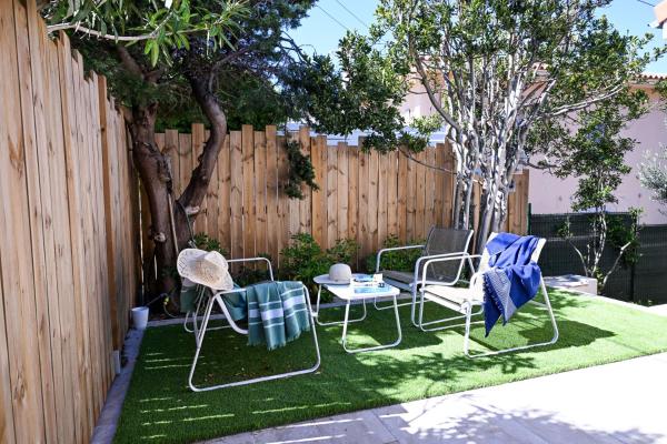 Riva Lova, Terrasse Plein Sud, Plage à Pied, 4 à 6 Personnes - Fréjus