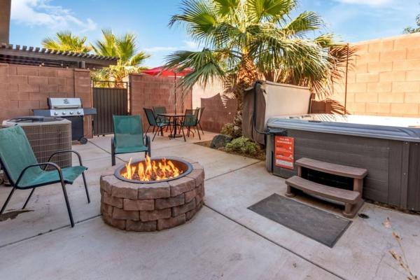 Townhome Near Zion With Hot Tub & Pool - St. George, USA