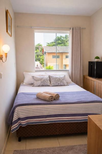 Quarto Privativo Em Residência Familiar A 5min Carro Do Aeroporto - Navegantes