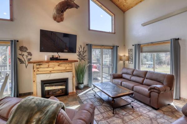 5 Miles From Mt- Rushmore With Private Hot Tub - Mount Rushmore, SD