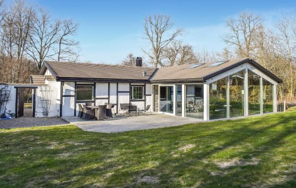 4 Bedroom Stunning Home In Gärsnäs - Simrishamn