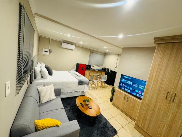 Hei Stays Bachelor Apartment - Bronkhorstspruit