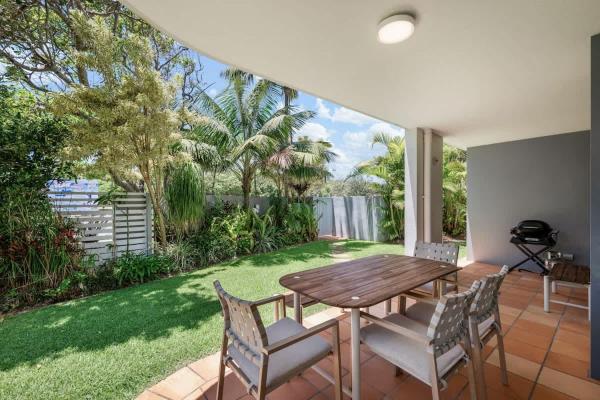 Pawfect Coastal - Pet Friendly Beachfront Pool - Coolum Beach