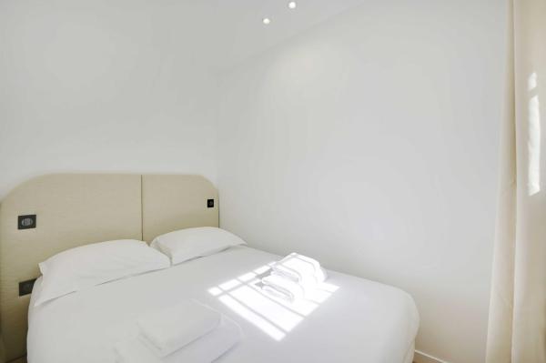 Modern Apartment With Terrace - Paris 19e Arrondissement