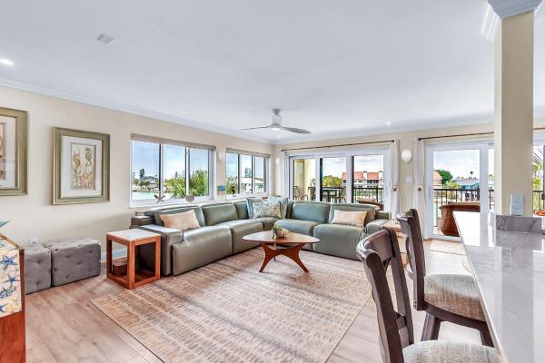 Land's End 3-301 Bay Front - Premier - Tampa Bay, FL