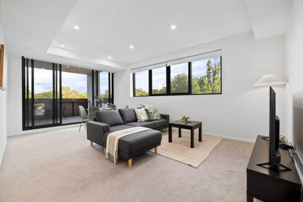 Bright & Comfy 2b2b With 2 Parkings In Lyneham - Canberra