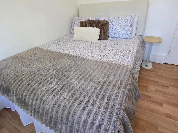 The Urban Nest - Cozy Shared Room, In South West London - Surbiton
