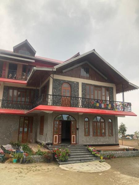 Petal & Pine Homestay - Kalimpong