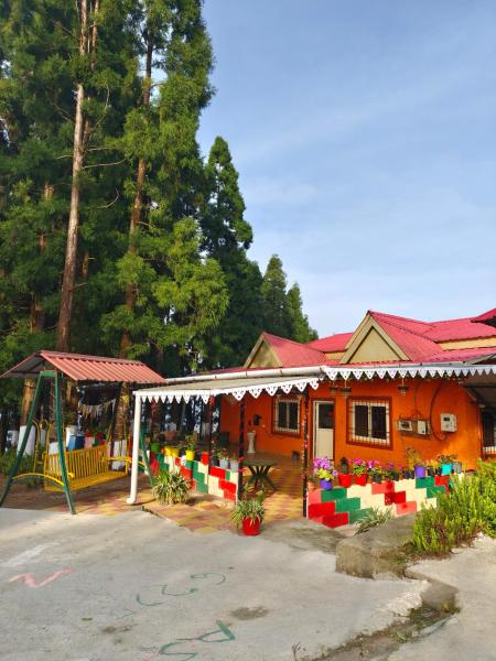 Whispering Pines Farmstay - China