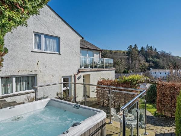5 Bed In Grange-over-sands Oc-95876 - Carnforth