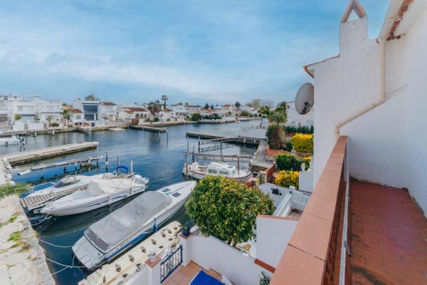 Welcs Casa Adosada 338 Emp Con Terraza Y Parking - Ampuriabrava