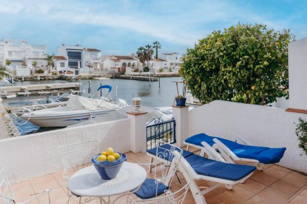 Welcs Casa Adosada 338 Emp Con Terraza Y Parking - Empuriabrava