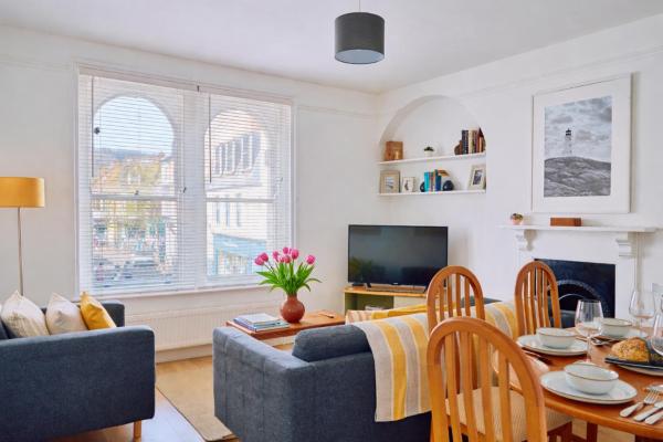 Finest Retreats - Centre View - Sidmouth