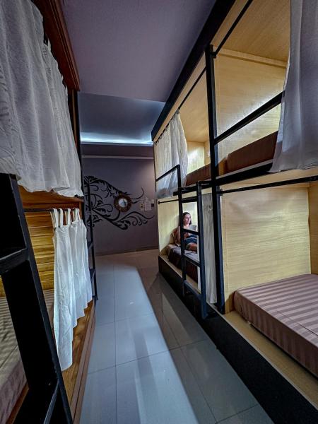 Dong Paloh Hostel - Munduk