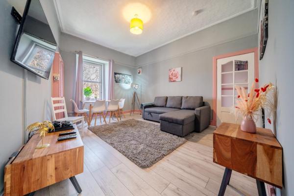 The Edinburgh Thistle, Sleep 5, City Centre! - Leith