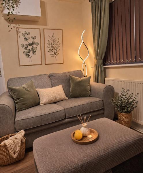 Private Entrance Annexe - 1 Double Bedroom Plus Sofa Bed - Leeds Beckett University