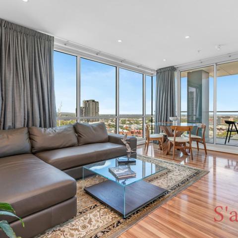 Adelaide Central Skyline Panoramic Suite One - Stirling, SA, Australia