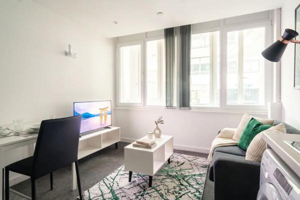 Central Preston Bright 1bed Apartment W Wifi - 普雷斯頓