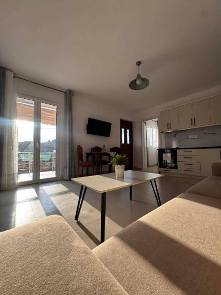 Thanasis Apartment - Himarë
