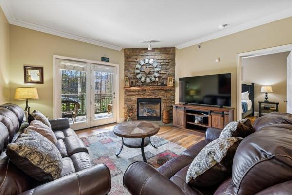 Baskins Creek 214 By Stony Brook Cabins - Gatlinburg, TN