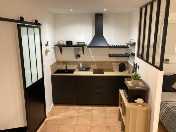 Cassis Et Ses Merveilleuses Calanques - Marseille