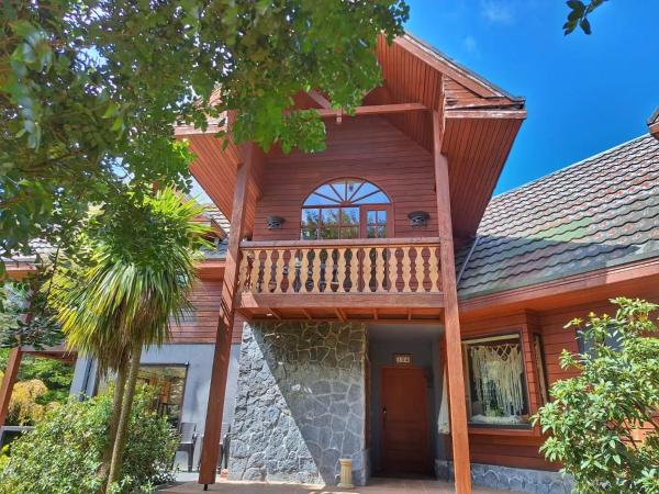 Hotel Casa Marron - Villarrica