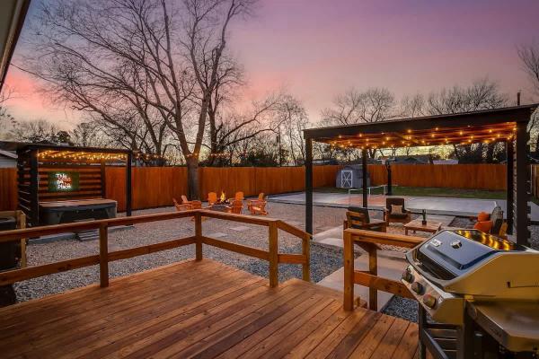 Designer Pickleball Hot Tub Basketball 10 Minute Walk To Fifa At&t Globe Life And Choctaw Stadiums - Arlington, TX