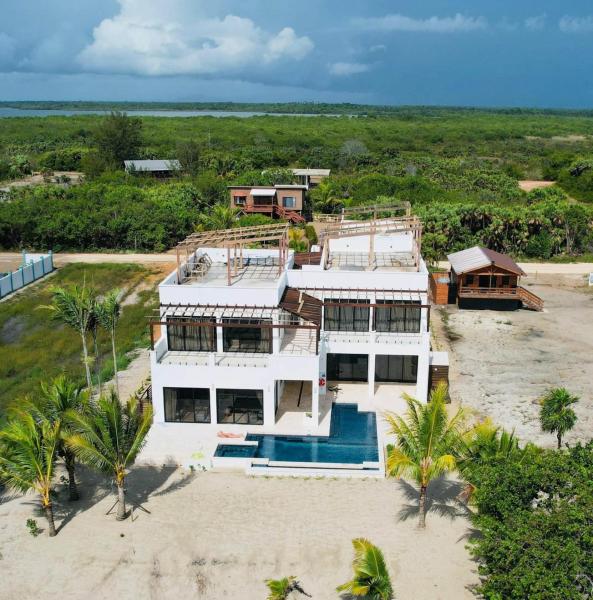 Casa Sur – Oceanfront Villa - Placencia