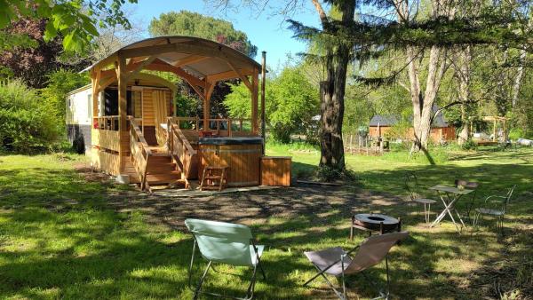 Graines De Nature - Ecolodges Insolites - Monflanquin