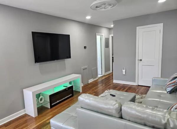 Calmine Cawn - Media, PA