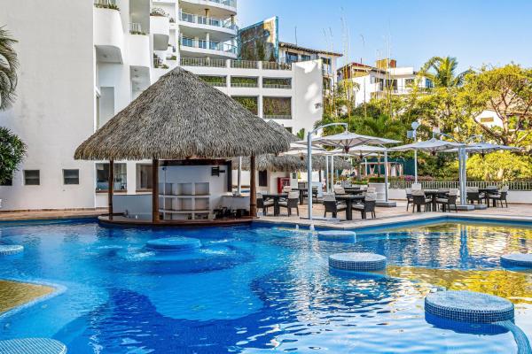 Elegant Hillside Villa With Panoramic Views, Pool, Hot Tub & Luxe Interiors - Puerto Vallarta