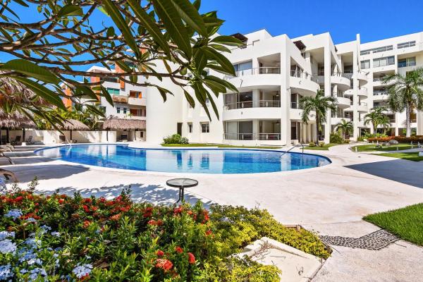 Ocean-view Condo With Resort Pool & Sundeck - Nuevo Vallarta