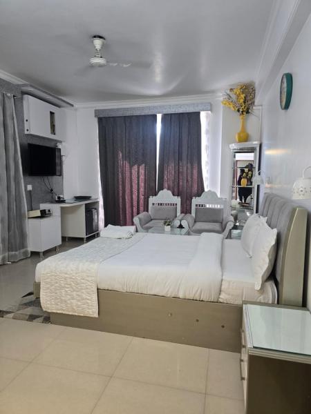 Aloha On The Ganges Hotel Rishikesh Tapovan Guruji Apartment - Rishikesh