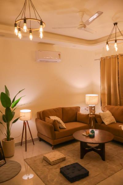 Modern Fully Furnished 1 Bhk On Golf Course Road - Gurugram