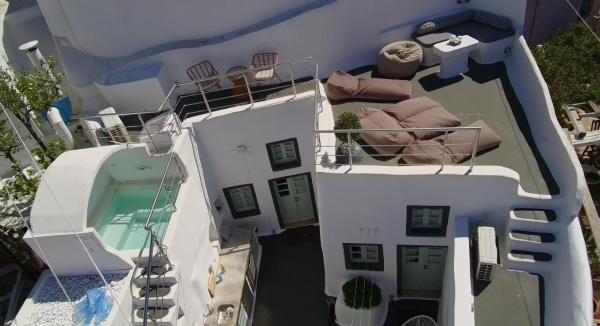 Otto House - Luxury Cave Home - Santorini